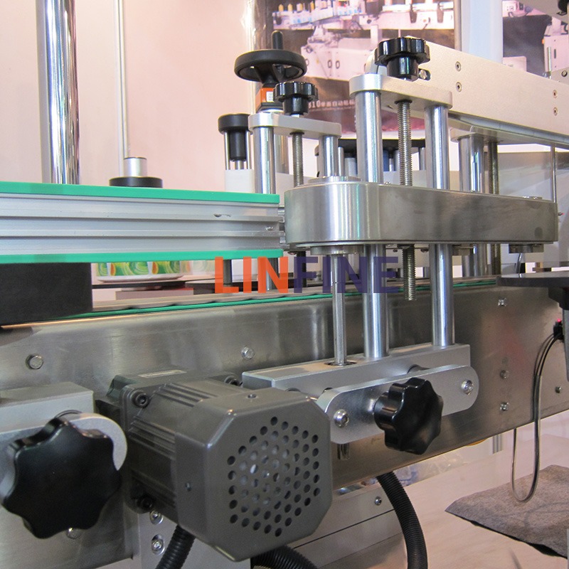 Automatic Bottle Labeling Machine Round Bottle Sticker Labeling Machine ...
